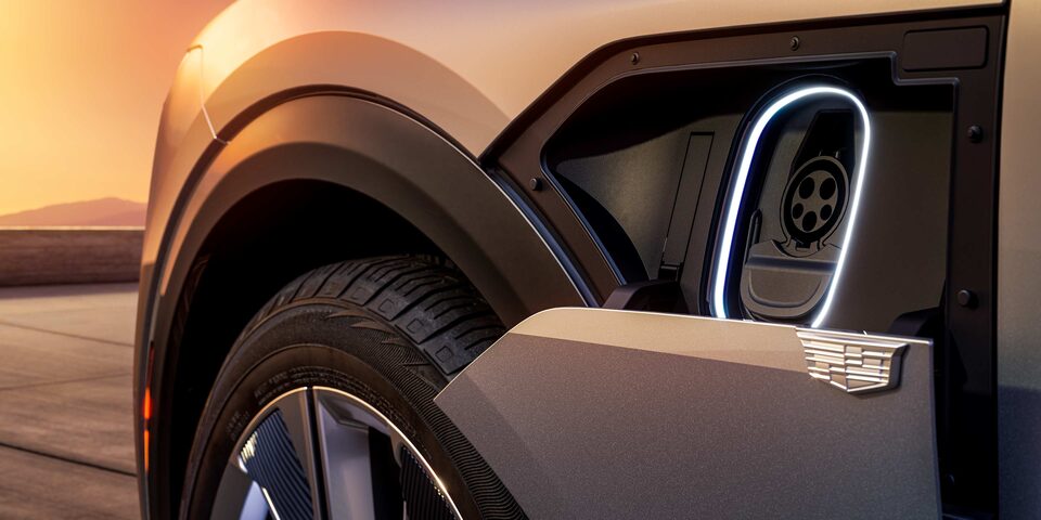 Features Overview | 2024 Cadillac LYRIQ Electric SUV