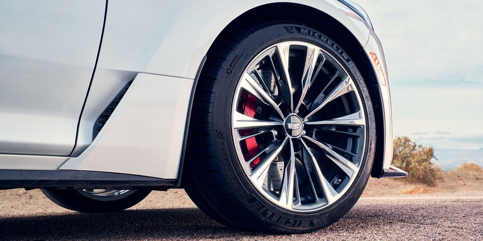 Features Overview | 2024 CT5-V and CT5-V Blackwing