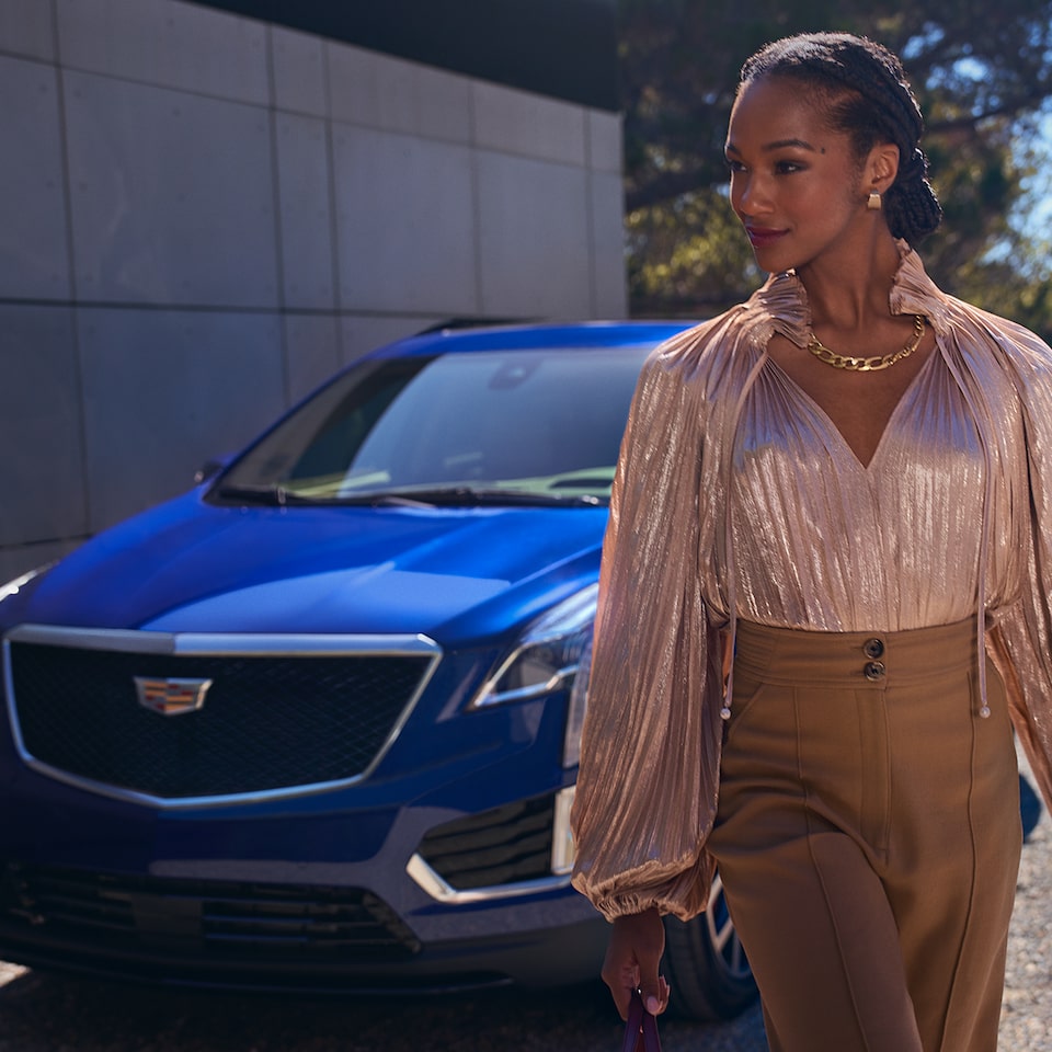 2025 XT5 | Luxury Mid-Size SUV | Cadillac