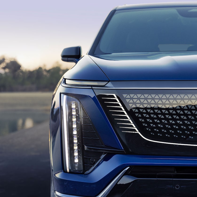 2026 VISTIQ AWD EV | Vehicle Gallery | Cadillac