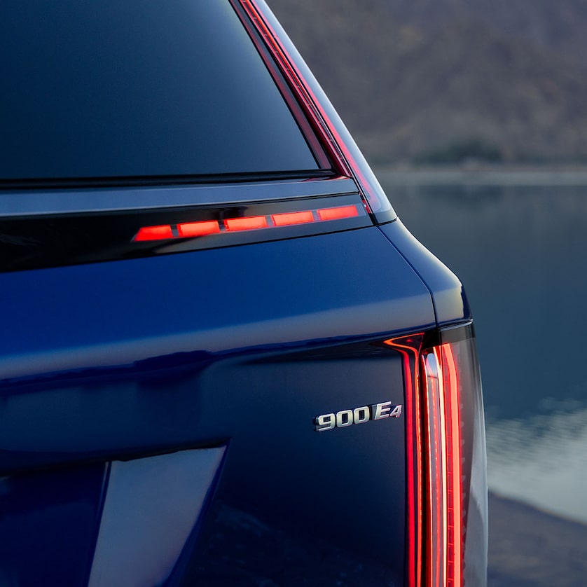 2026 VISTIQ AWD EV | Vehicle Gallery | Cadillac
