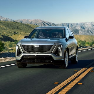 2027 VISTIQ AWD EV | Vehicle Gallery | Cadillac