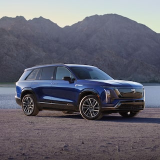 2026 VISTIQ AWD EV | Vehicle Gallery | Cadillac