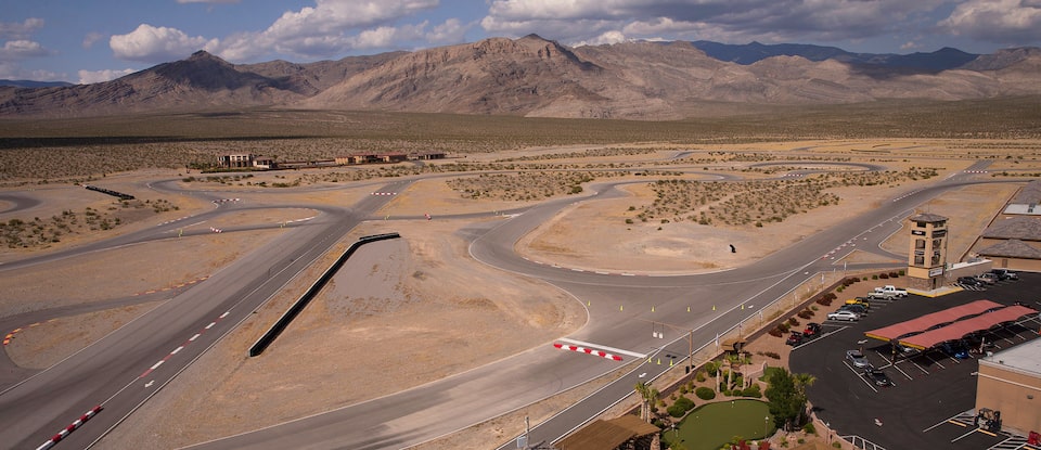 V-Performance Academy | Cadillac